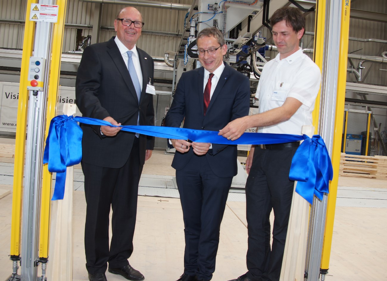 Neue Fricktaler Zeitung | Die Baubranche pilgert nach Stein