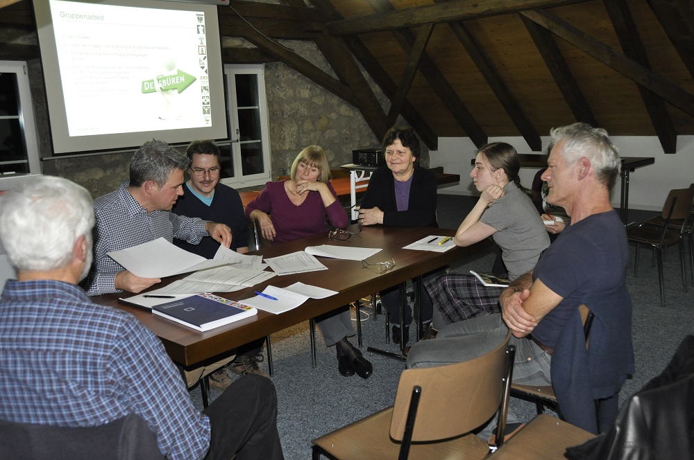 Neue Fricktaler Zeitung | Mitarbeit der Bevölkerung erwünscht