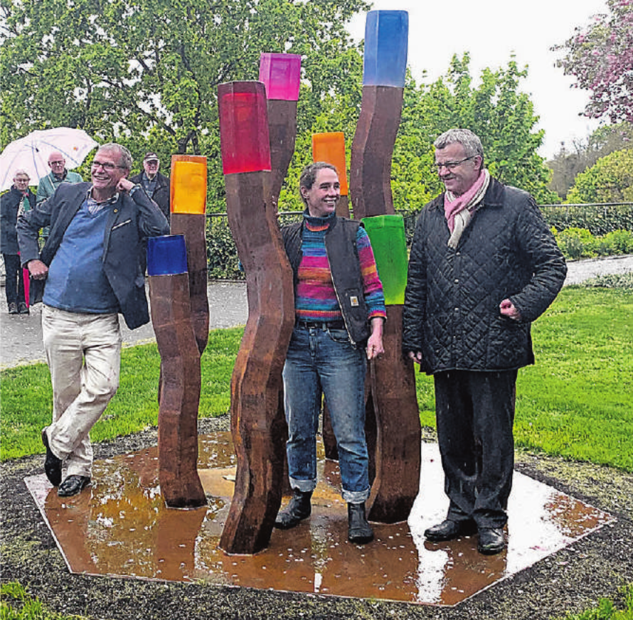 Neue Fricktaler Zeitung | Regenbogenfarben und Wachstum