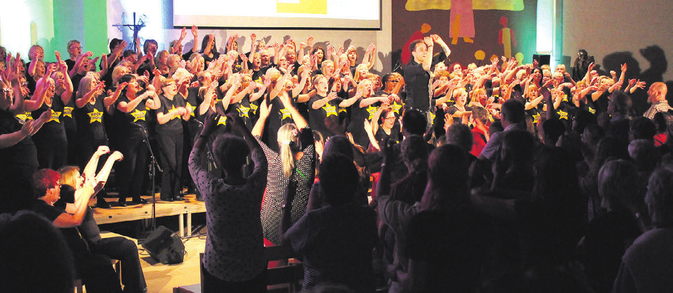Neue Fricktaler Zeitung | Volle Kirche, leere Bänke, rockiger Sound