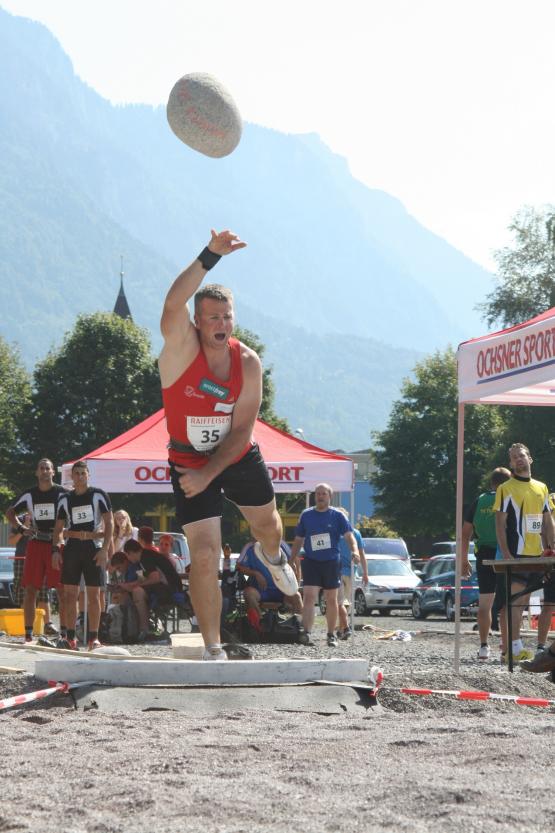 Neue Fricktaler Zeitung | Steinstösser holen die Titel ins Tal