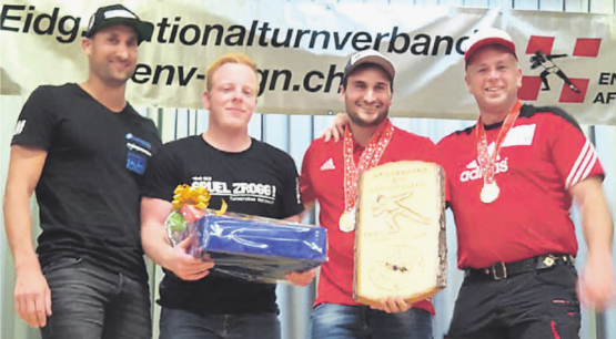 Neue Fricktaler Zeitung | Hunziker stösst neue Rekordweite