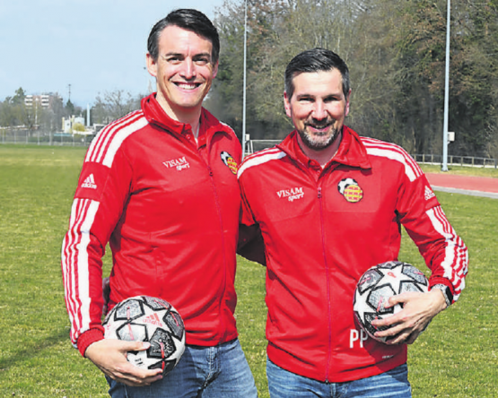 Neue Fricktaler Zeitung | Fussballbegeisterte Mädchen treffen sich